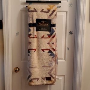 Pendleton | Bedding | Nwt Pendleton Throw Mutlicolor Print 5 X 70 | Poshmark